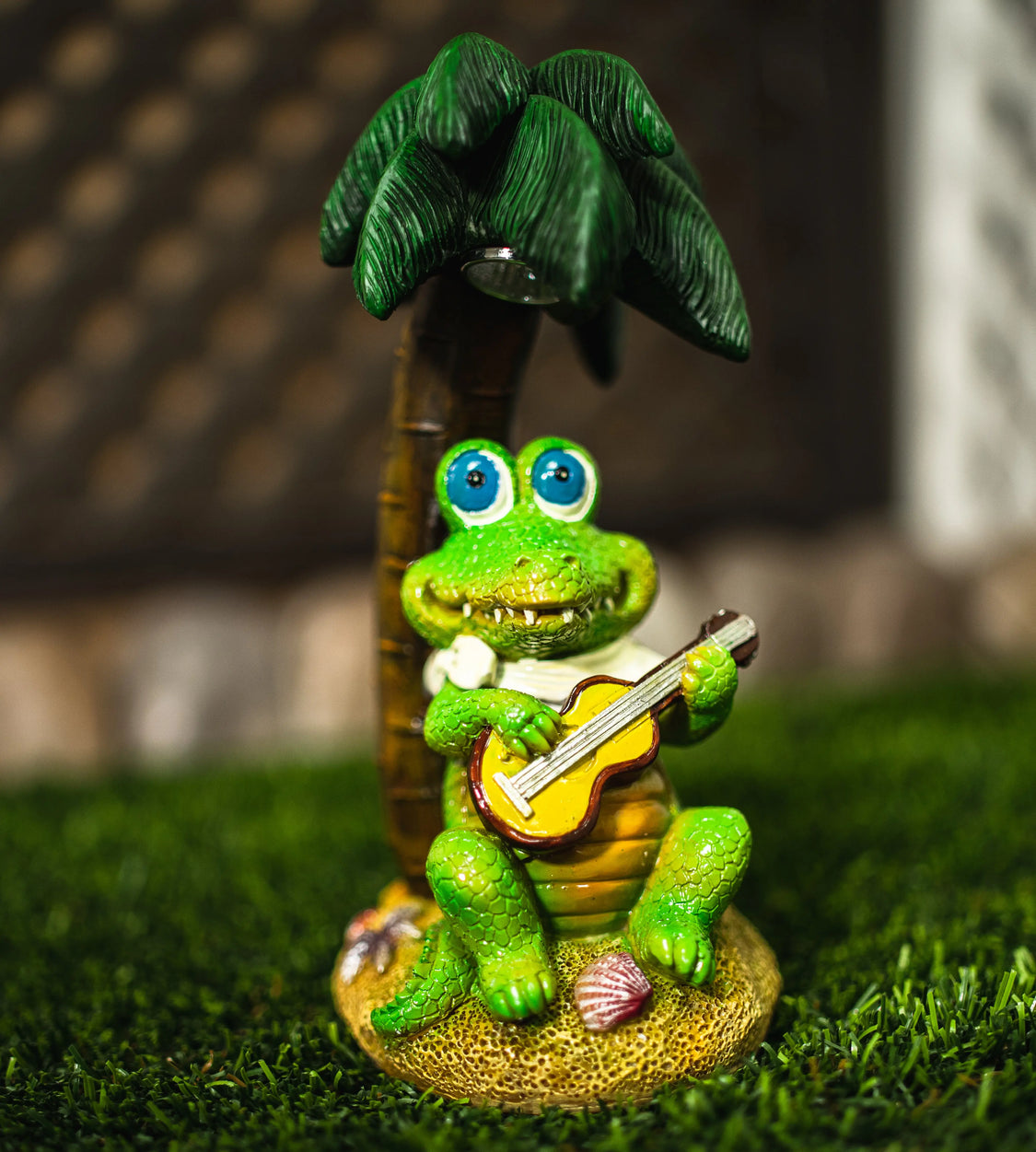 Solar Crocodile Accent Light - Decorative Garden Lights – ShopFGI